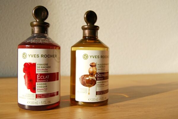 Yves Rocher - Rinsing Vinegar & Hair repair oil ⋆ Beautylab.nl