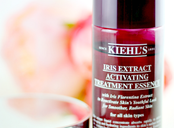 Review | Kiehl’s Iris Extract Activating Treatment Essence ⋆ Beautylab.nl